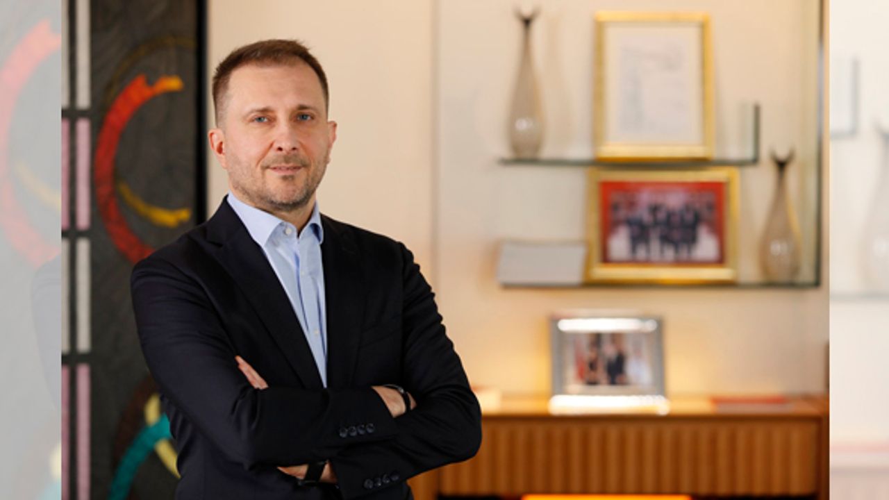 Akbank üretken yapay zekayla fark yaratıyor - KobiEfor Aylık Sanayi ...